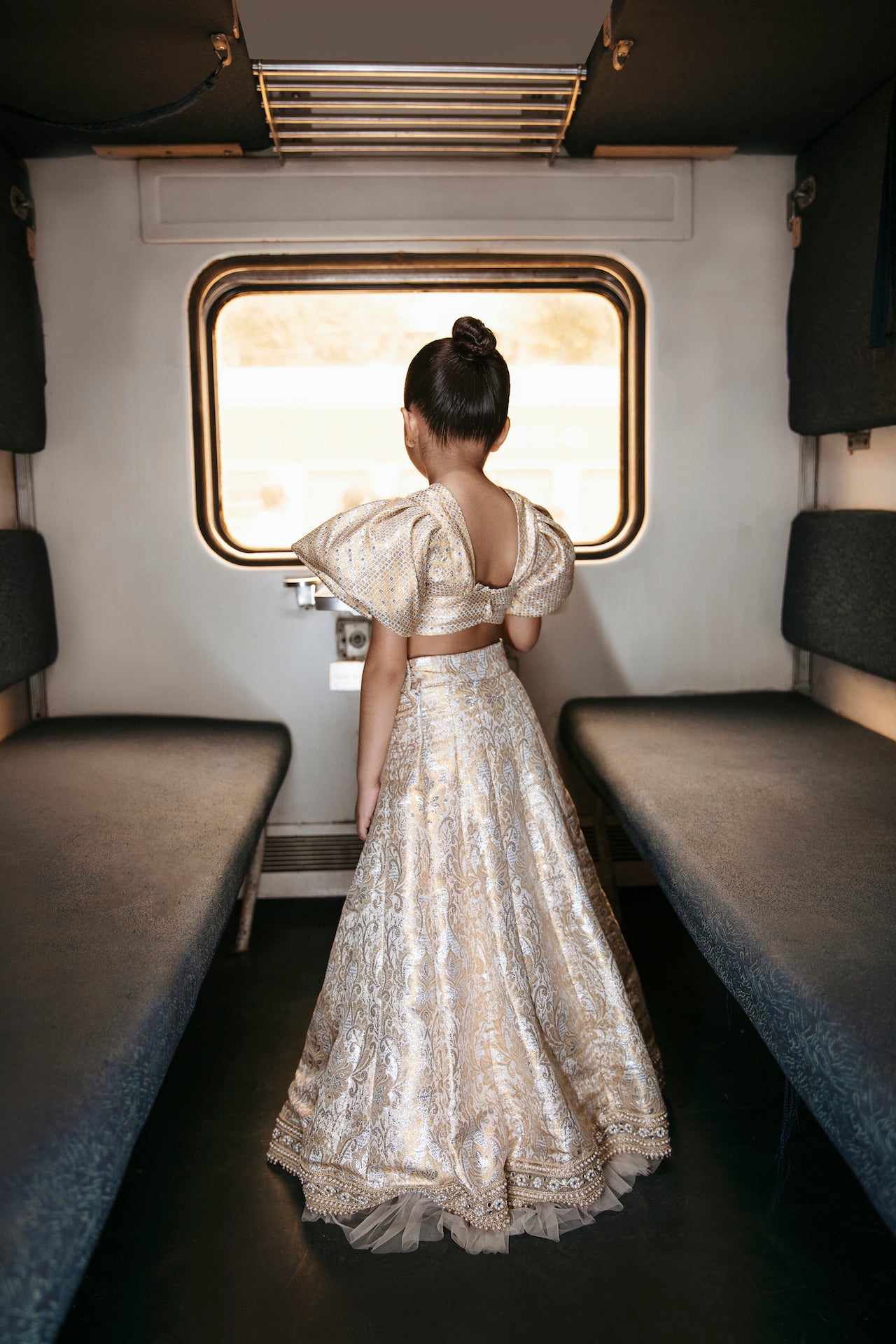 Varanasi Lengha – Mia & Mila Luxury
