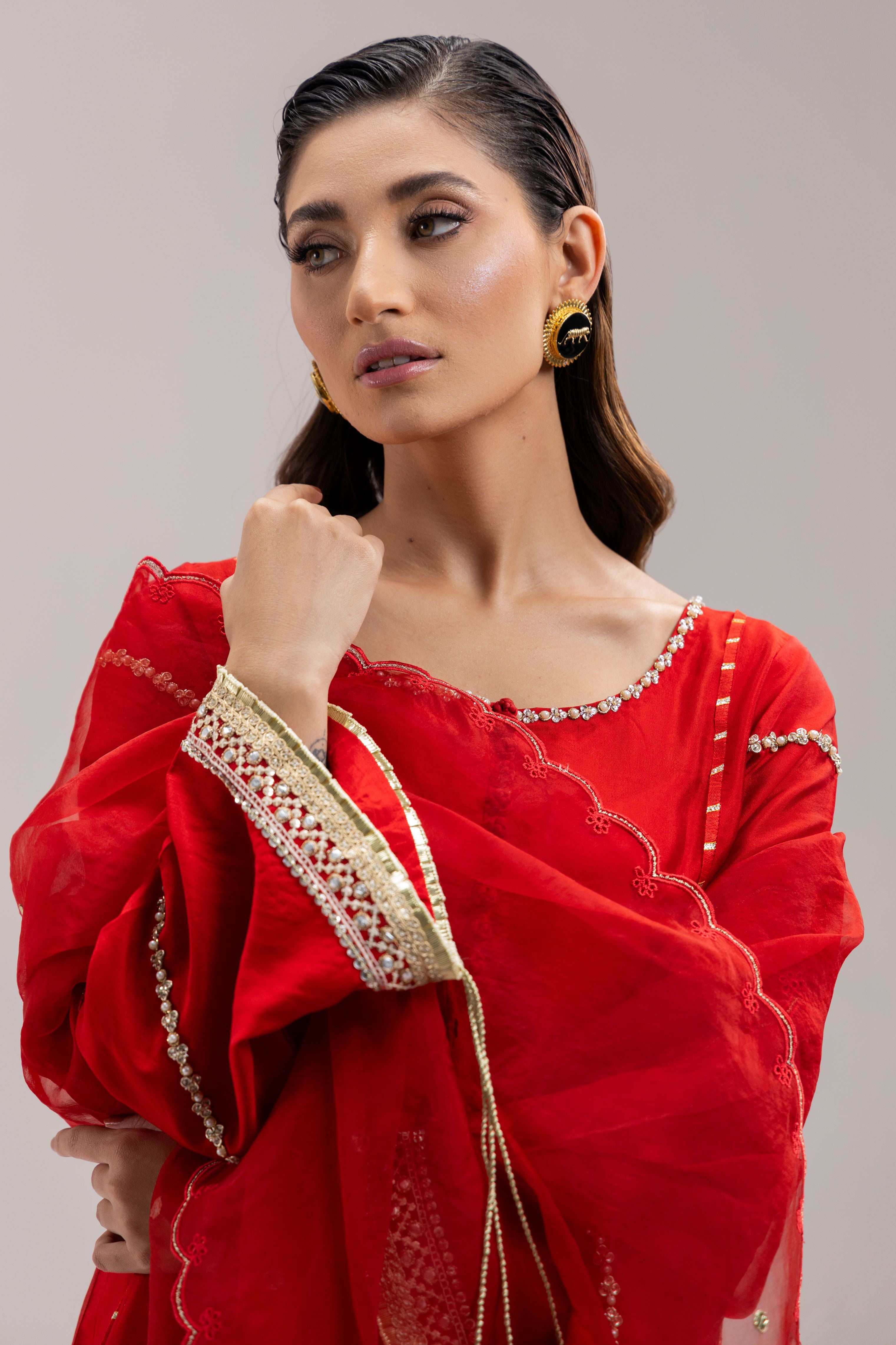 Miraal - Classic Red – Mia & Mila Luxury